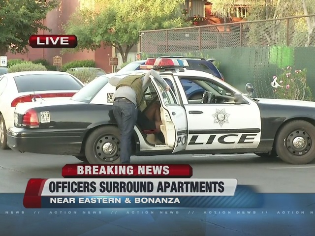 Police surround apartment complex with K9 units