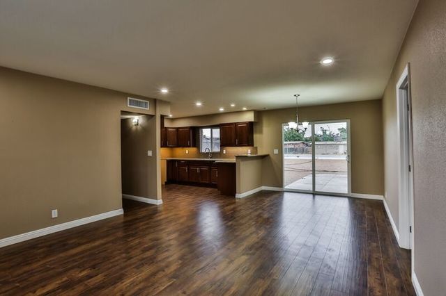 Nightmare squatter house in North Las Vegas transformed into dream home ...