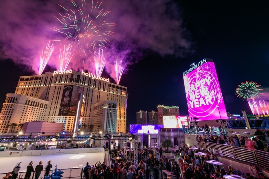 PHOTOS: New Year's Eve weekend entertainment in Las Vegas - Gallery